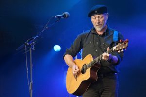 Top 10 Richard Thompson Songs - ClassicRockHistory.com