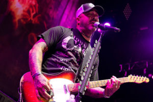 10 Best Staind Songs Of All Time - ClassicRockHistory.com