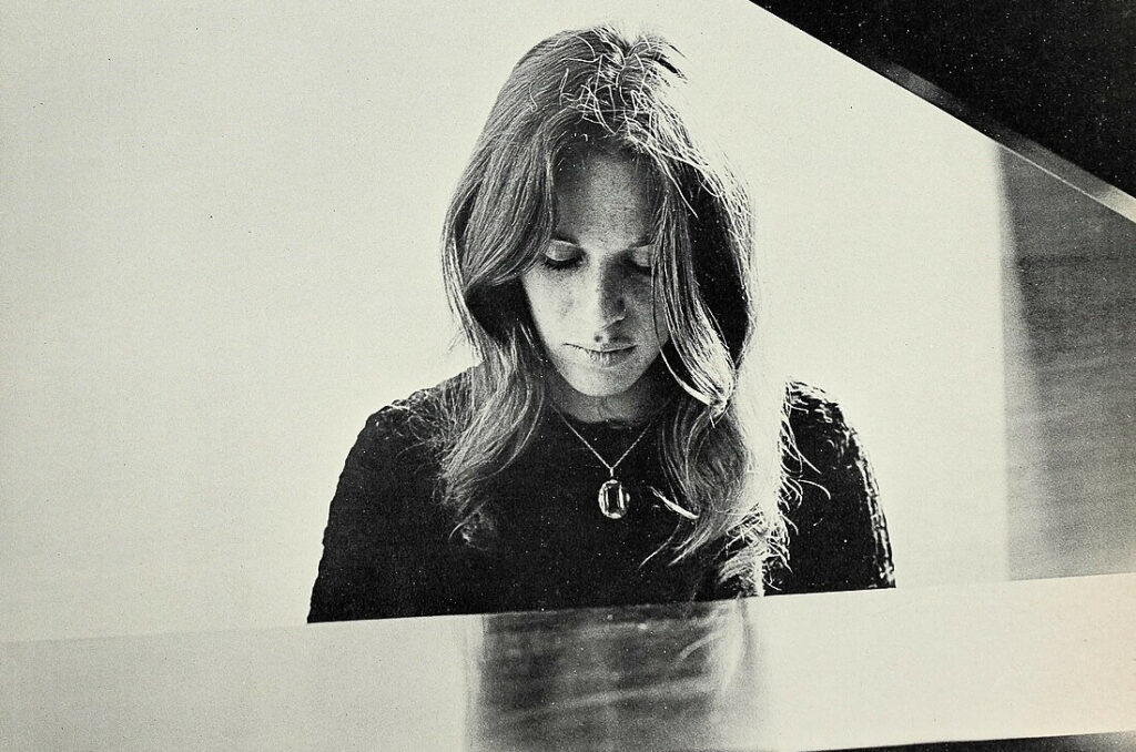 10 Best Rock Songs About Falling Out Of Love - ClassicRockHistory.com