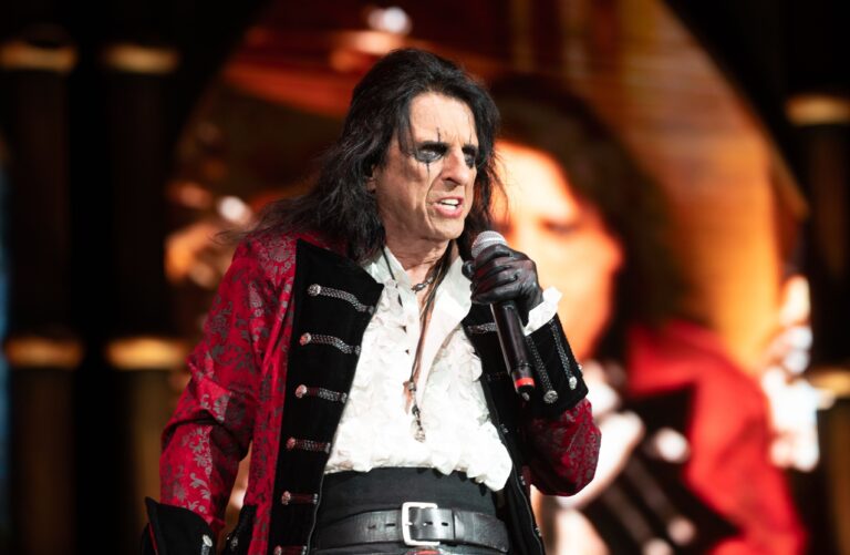 10 Scary Rock Songs To Set An Eerie Mood - ClassicRockHistory.com