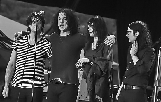 Complete List Of The Dead Weather Band Members - ClassicRockHistory.com
