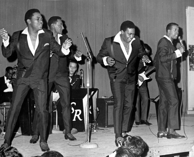 Complete List Of The Four Tops Band Members - ClassicRockHistory.com