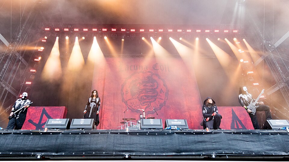 Complete List Of Lacuna Coil Band Members - ClassicRockHistory.com