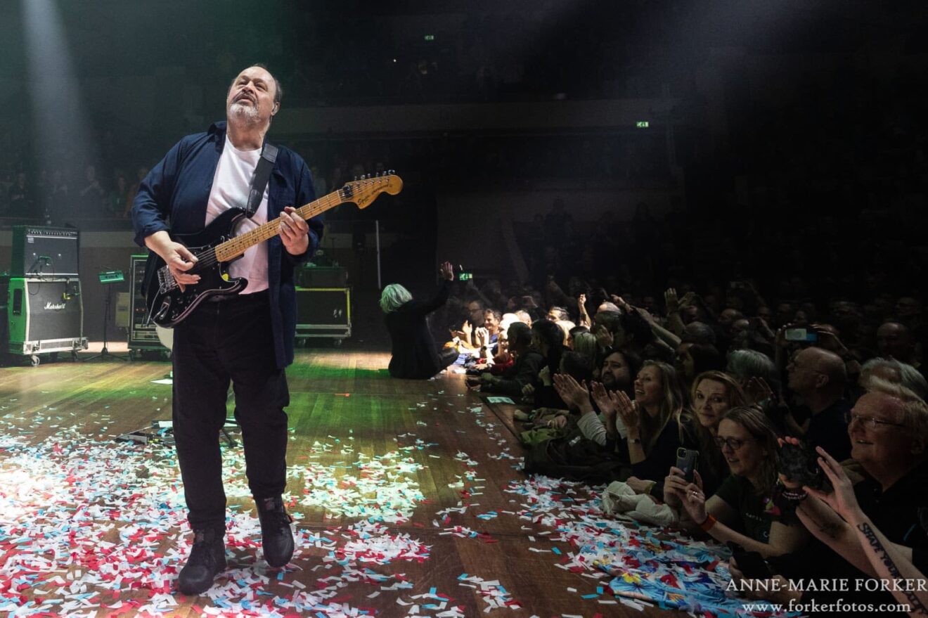 An Interview With Steve Rothery Of Marillion - ClassicRockHistory.com